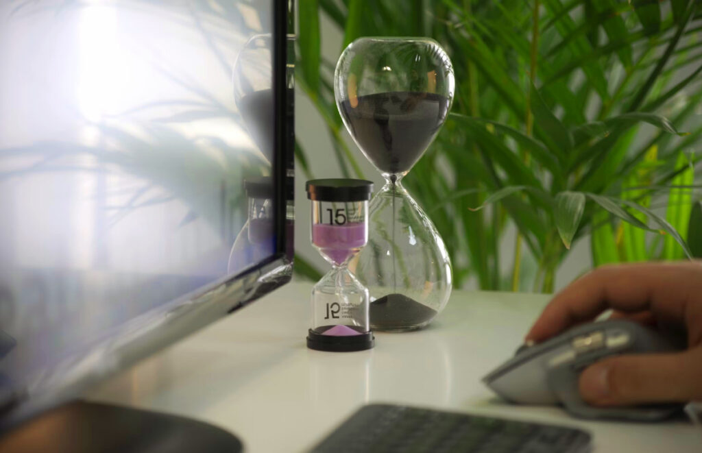 When is the Best Time to Send an Email? Understanding the 11 Crucial ...